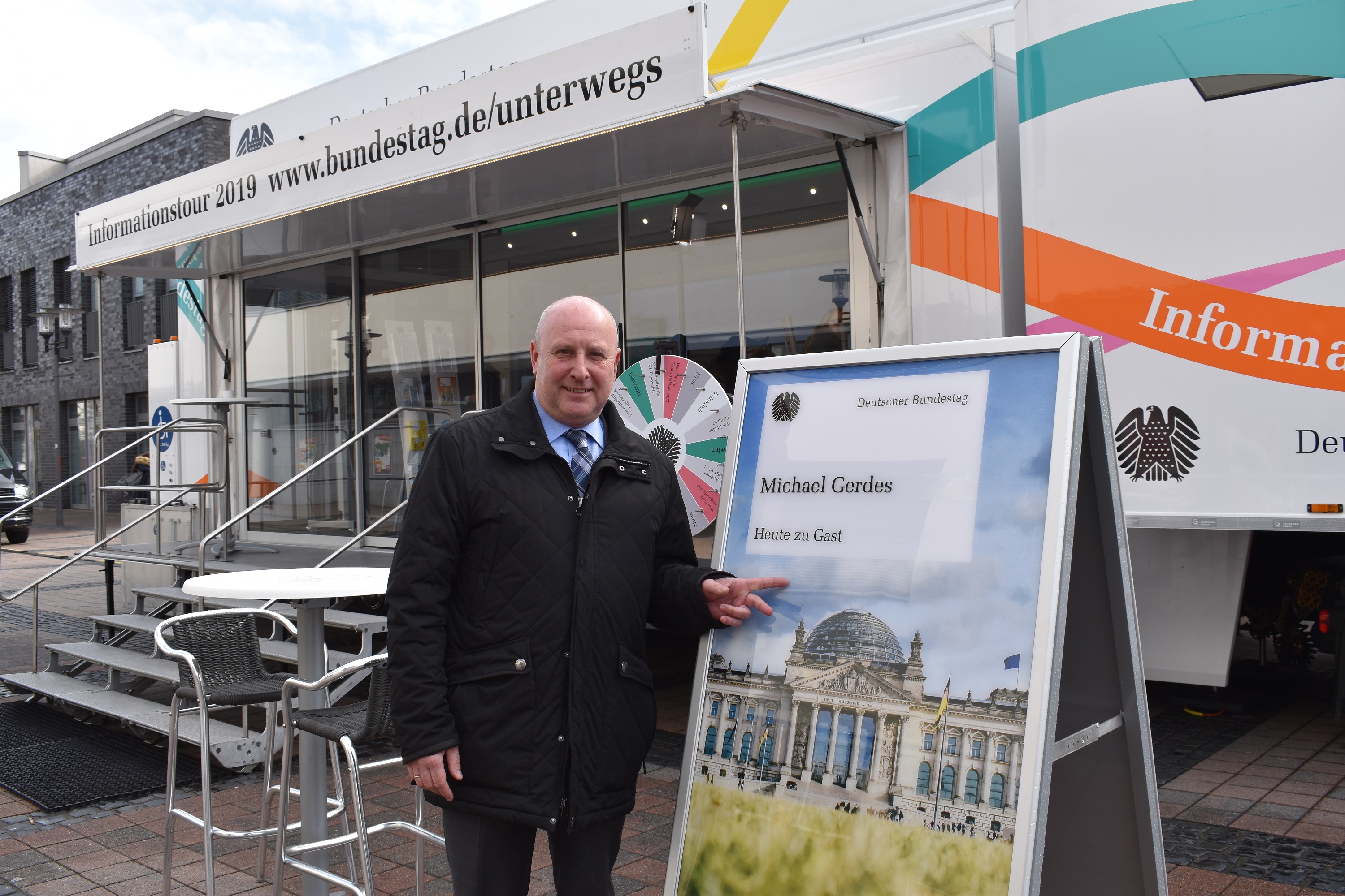 Infomobil des Deutschen Bundestags zu Gast in Dorsten › Michael Gerdes MdB