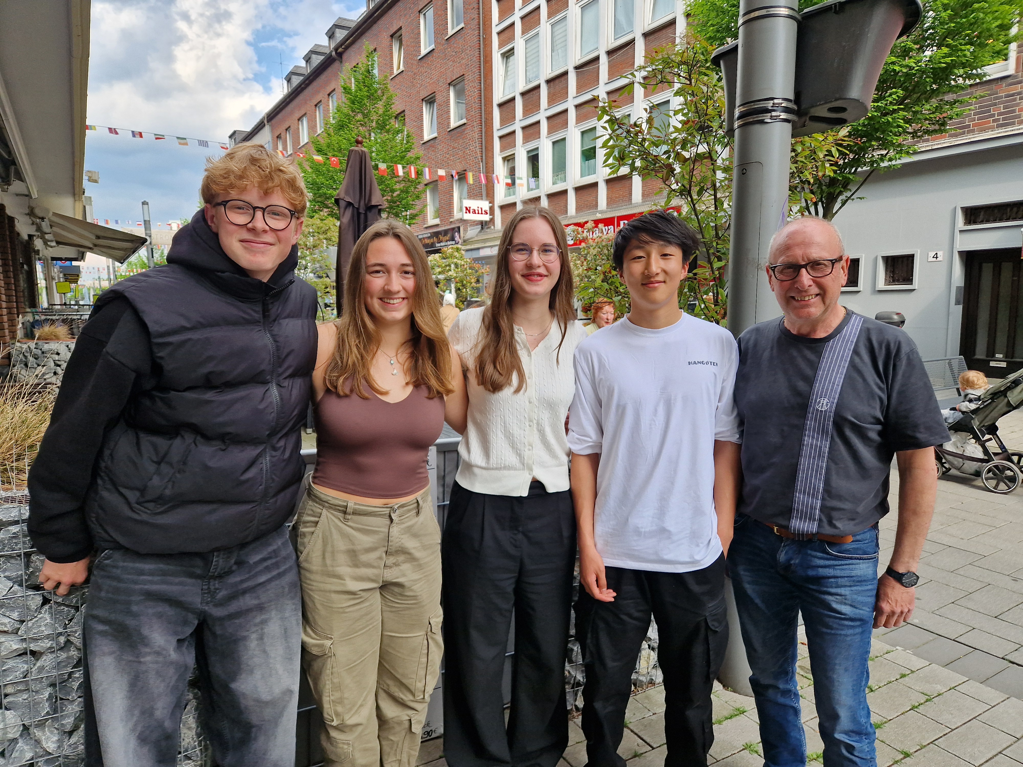 Austauschprogramm des Bundestages: MdB Gerdes trifft Stipendiat*innen aus Bottrop und Gladbeck ...